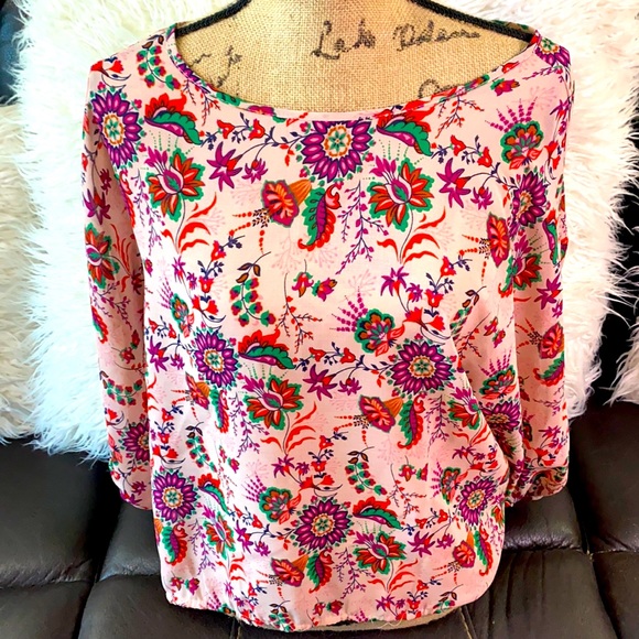 MELLODAY | Tops | Melloday Flower Top | Poshmark